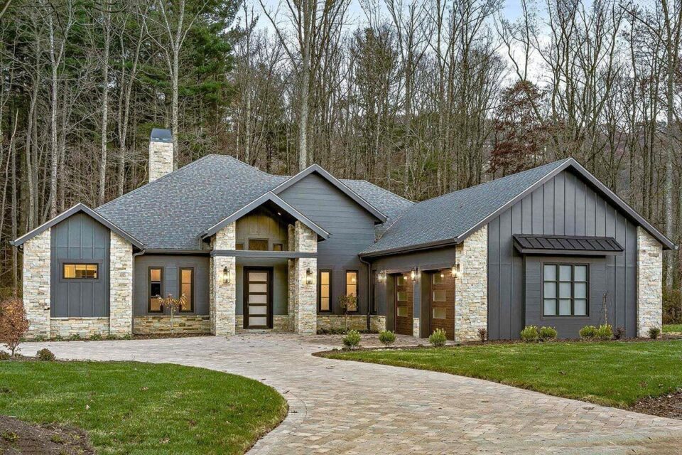 3-Bedroom 1-Story Contemporary Craftsman Home With a Lavish Covered ...