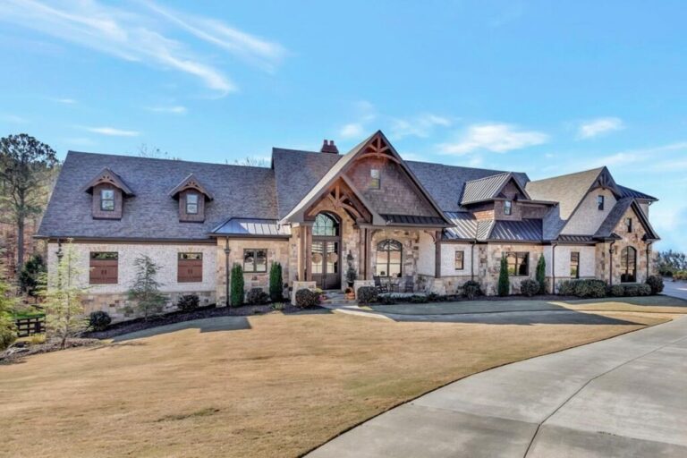 Can You Put Teflon in the Oven? (Read This First!) - HomeApricot